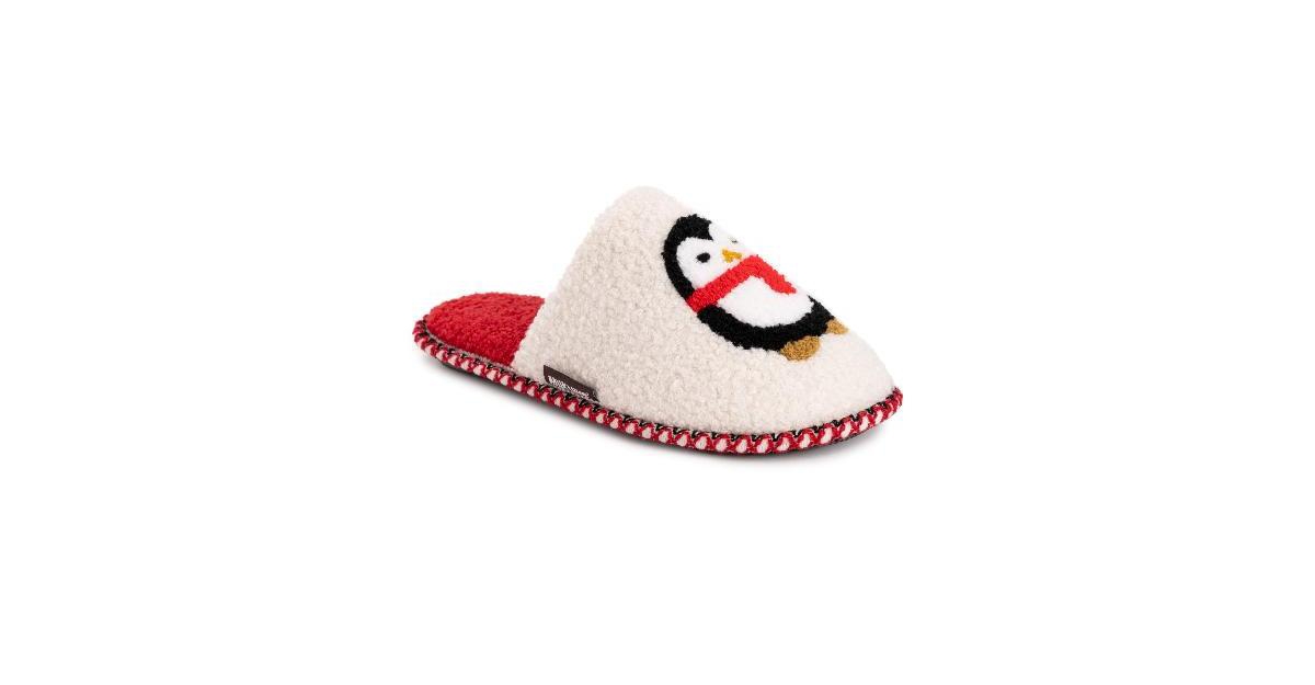 Click here for Muk Luks Womens Novelty Snowflake Scuff Slipper -... prices