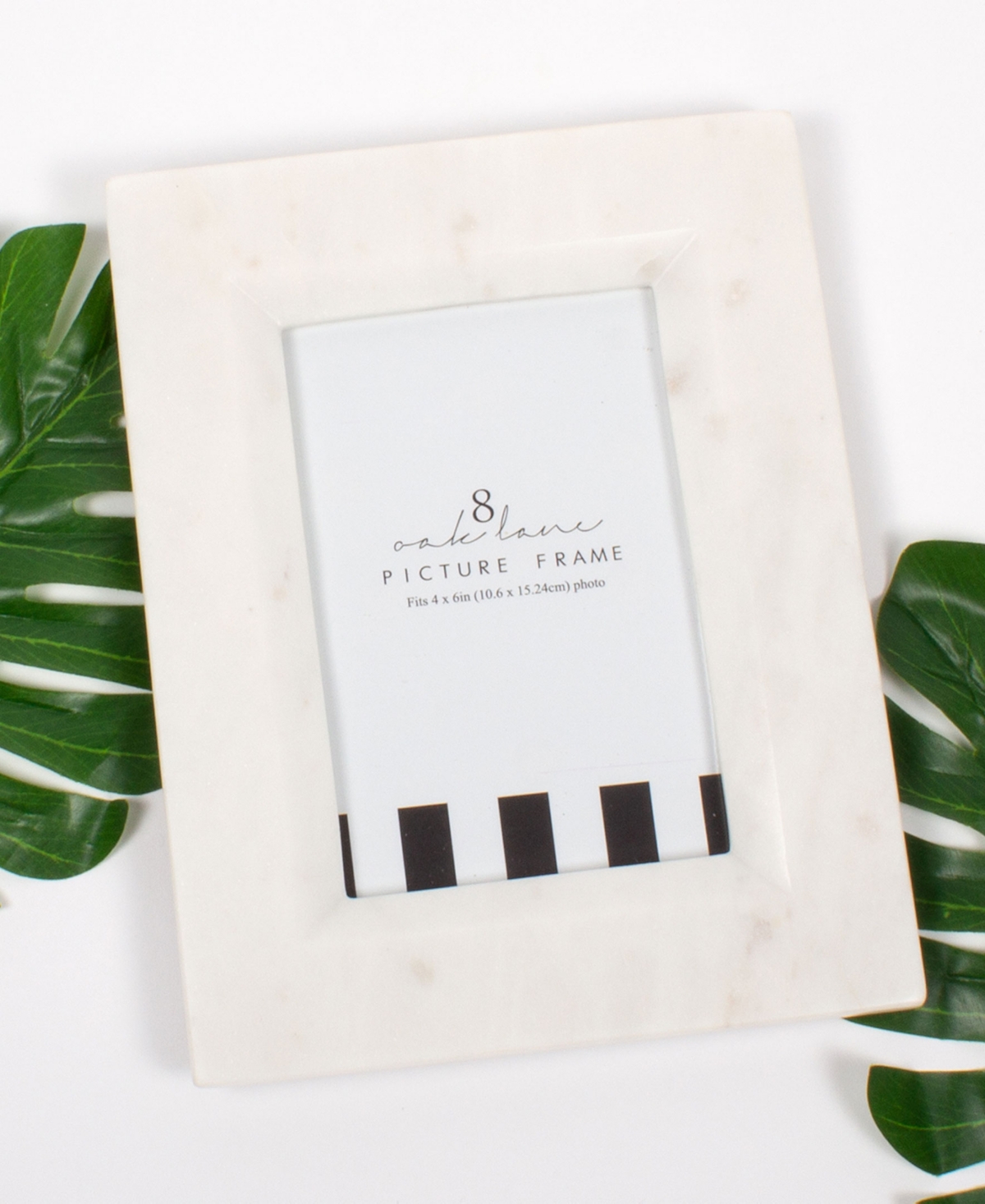 Click here for 8 Oak Lane Marble Picture Frame  4 x 6 - White prices