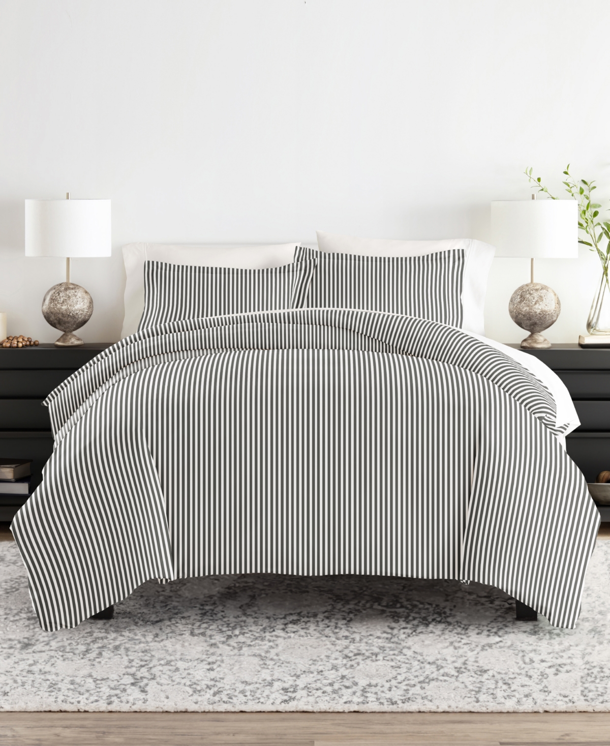 Click here for ienjoy Home Elegant Designs Patterned Duvet Cover... prices