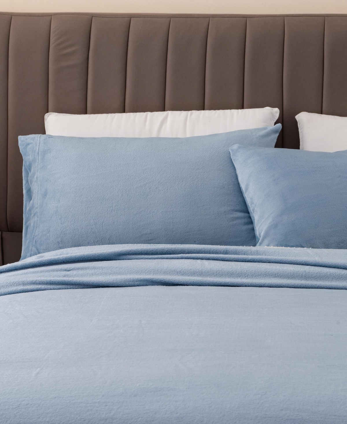 Click here for Linery & Co. Ultra-Soft Velvet Plush Solid Sheet S... prices