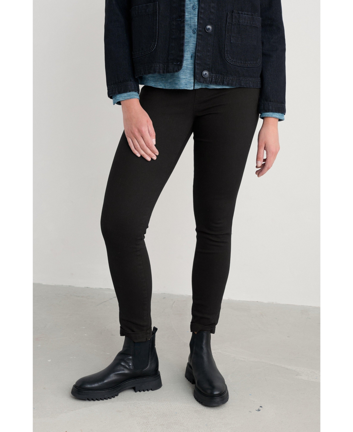 Click here for Seasalt Cornwall Womens Bosvenning Leggings - Blac... prices