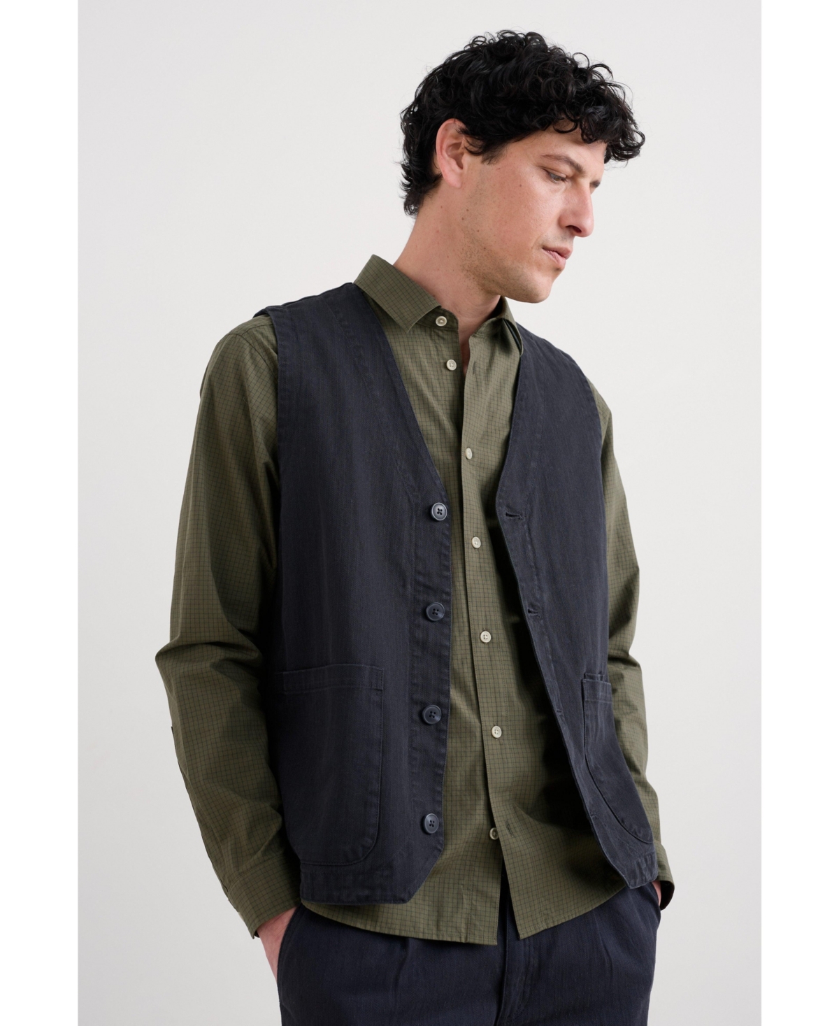 Click here for Seasalt Cornwall Mens Tollgate Vest - Inkwell prices