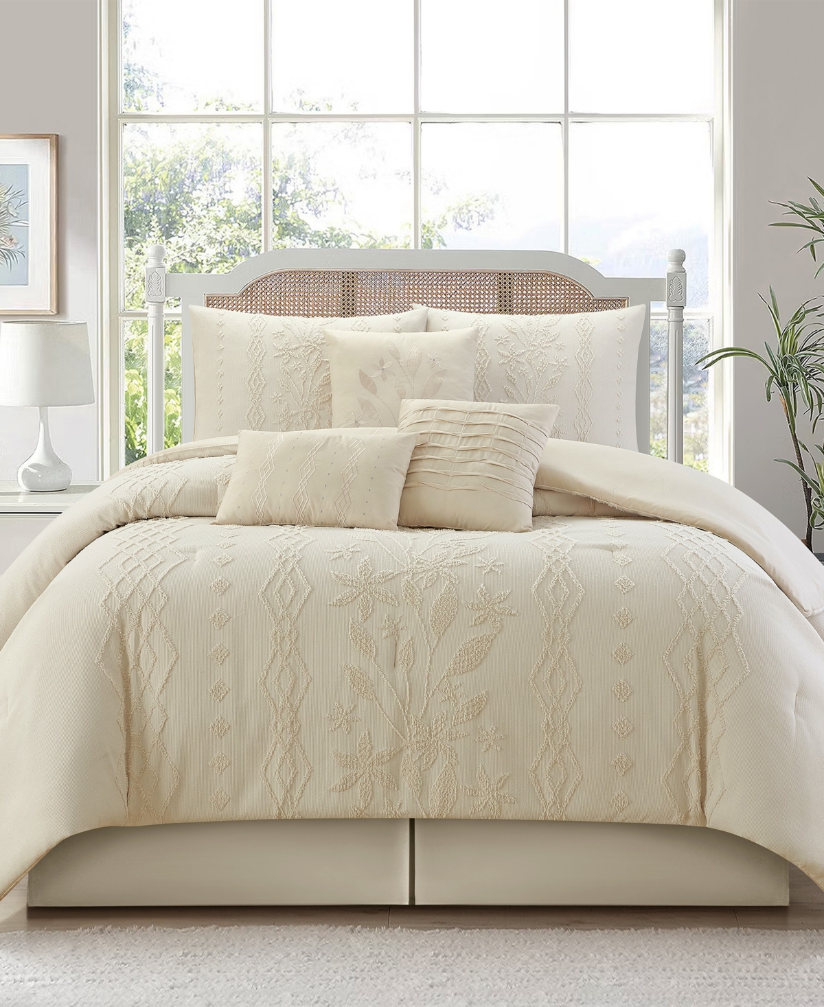 Click here for Stratford Park Lexia Leaves 7-Pc. Comforter Set  C... prices