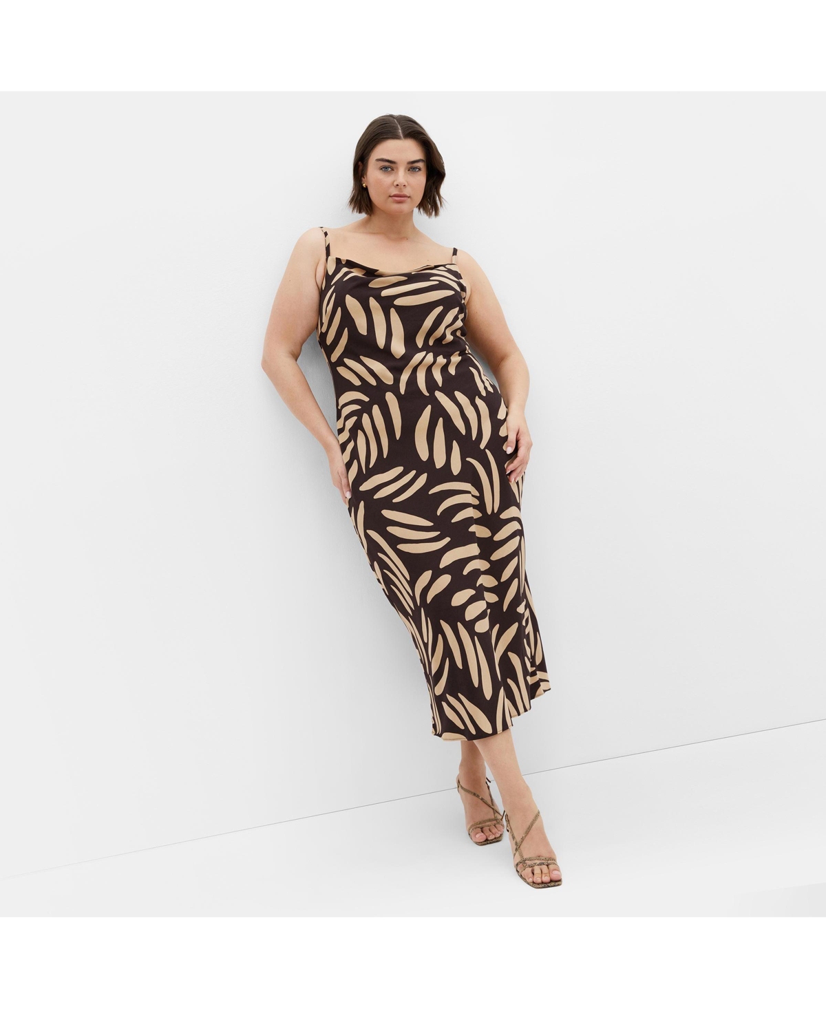 Click here for City Chic Plus Size Bayley Dress - Taupe/blk prices