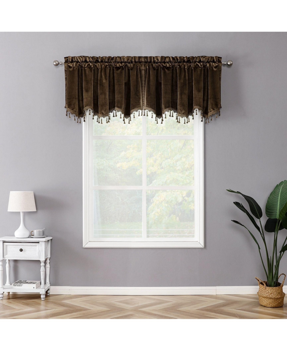 Click here for Kate Aurora Royal Living 2 Pack Beaded Tassel Trim... prices