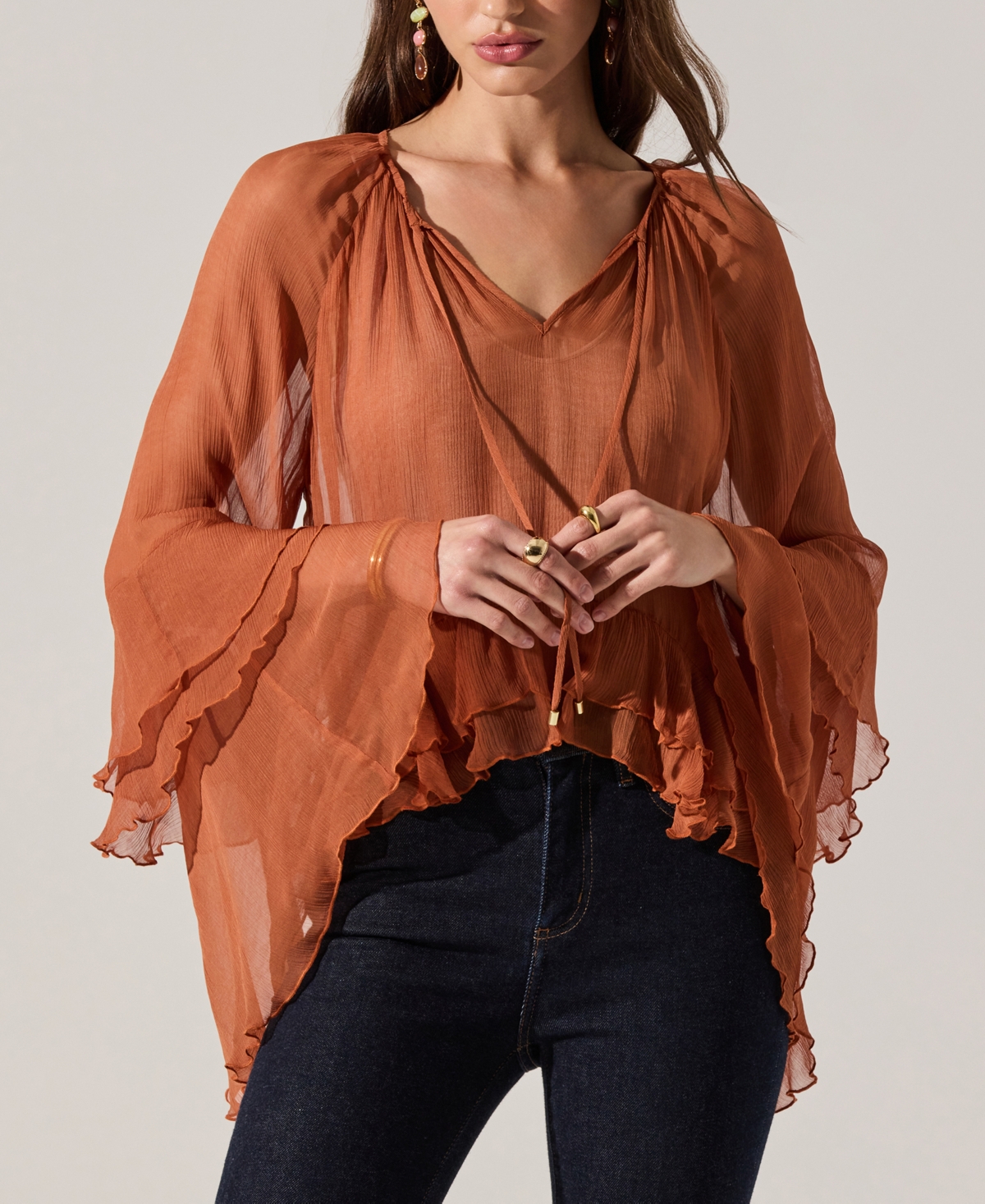 Click here for Astr the Label Womens Margaery V-Neck Top - Rust prices