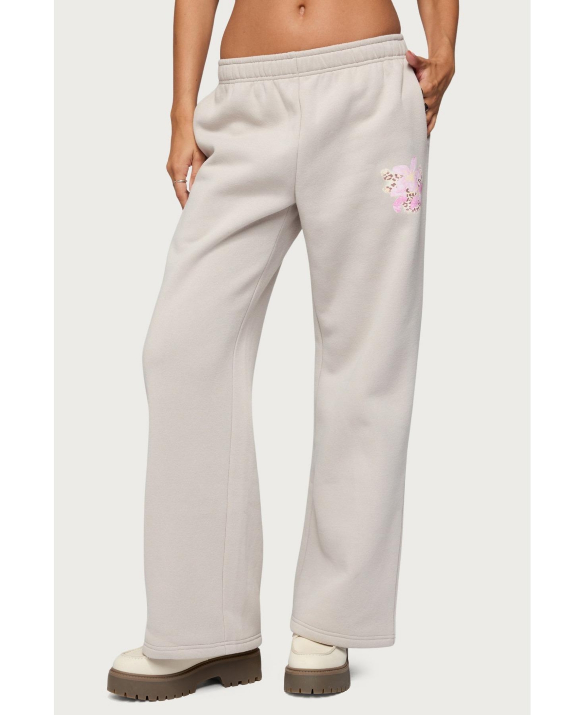 Click here for Edikted Womens Wild Petal Sweatpants - Beige prices