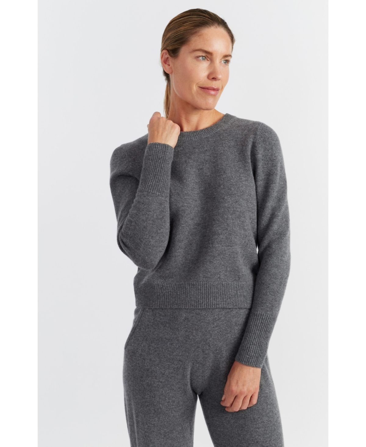 Click here for Chinti & Parker Womens Pure Cashmere Cropped Sweat... prices