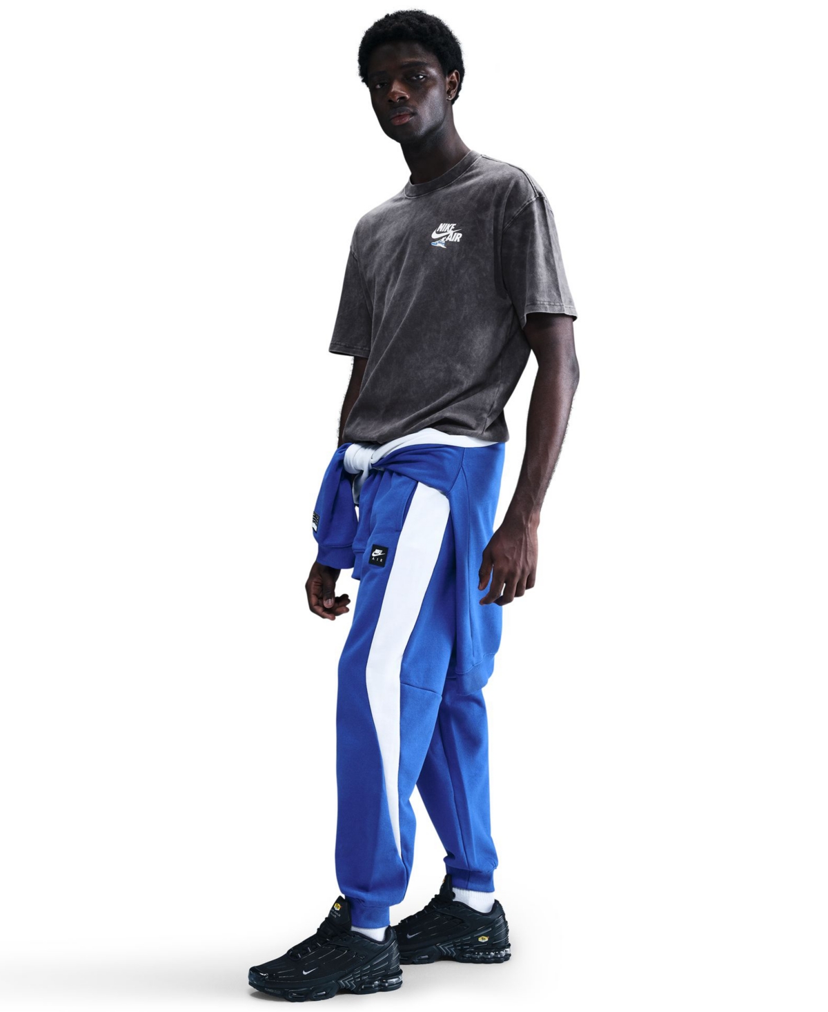 Click here for Nike Mens Sportswear Short Sleeve Logo Graphic T-S... prices