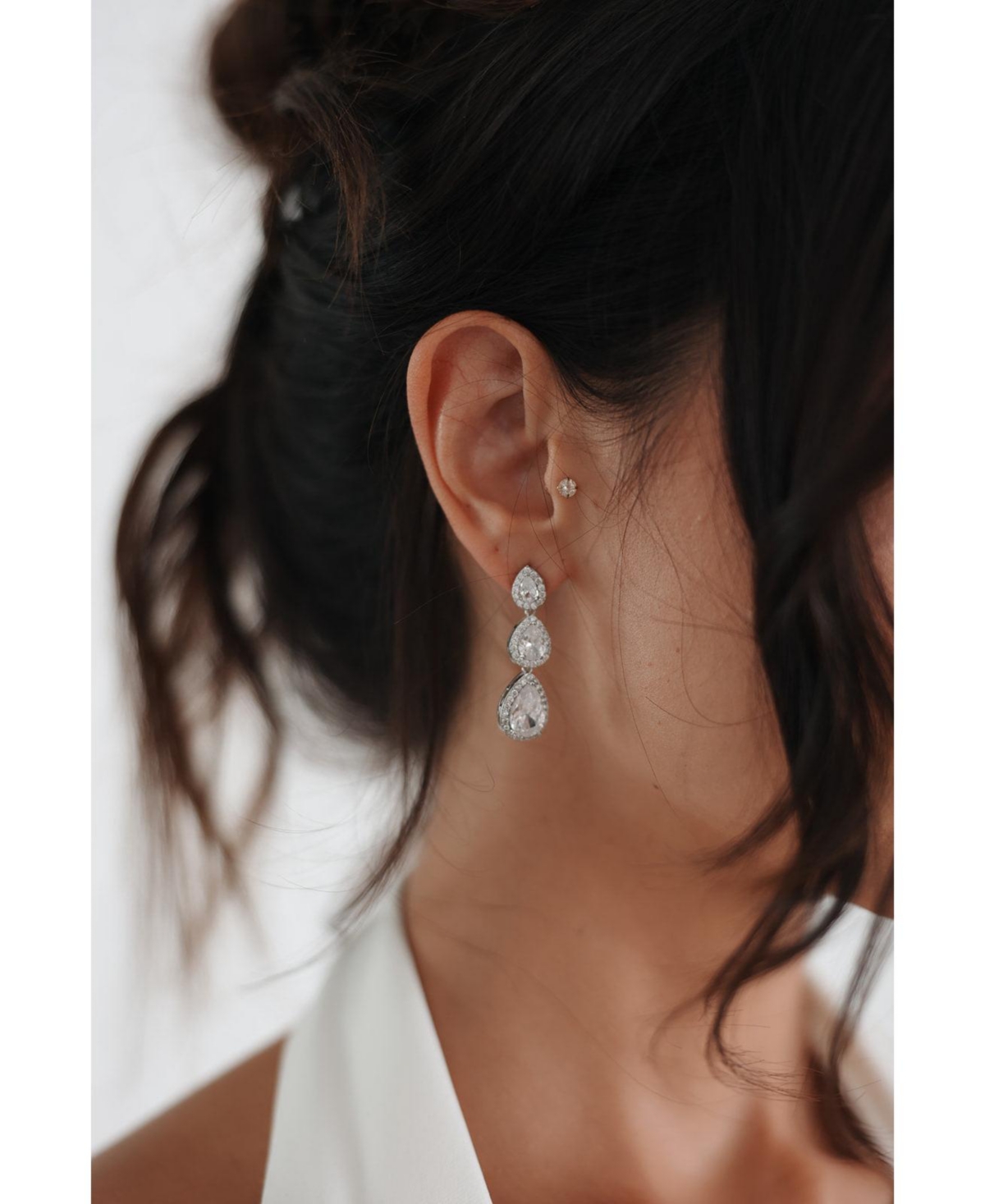 Click here for Dynasty Crystal Drop Earrings - Silver prices