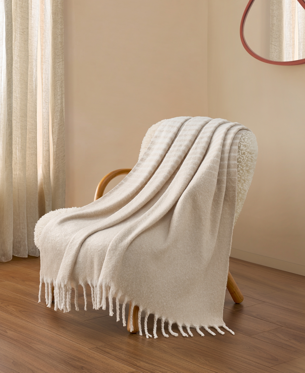 Click here for Ugg Bayle Mohair Throw  50 x 70 - White pepper  Sn... prices