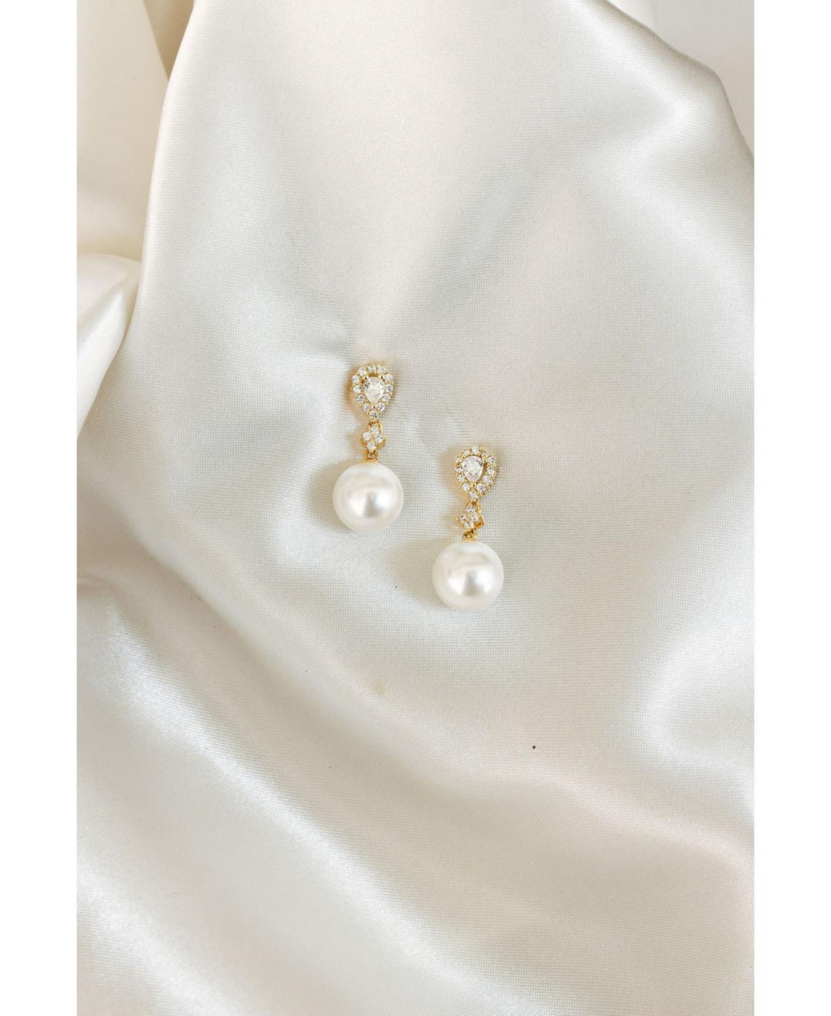 Click here for Untamed Petals Melody Pearl Drop Earrings - Gold prices