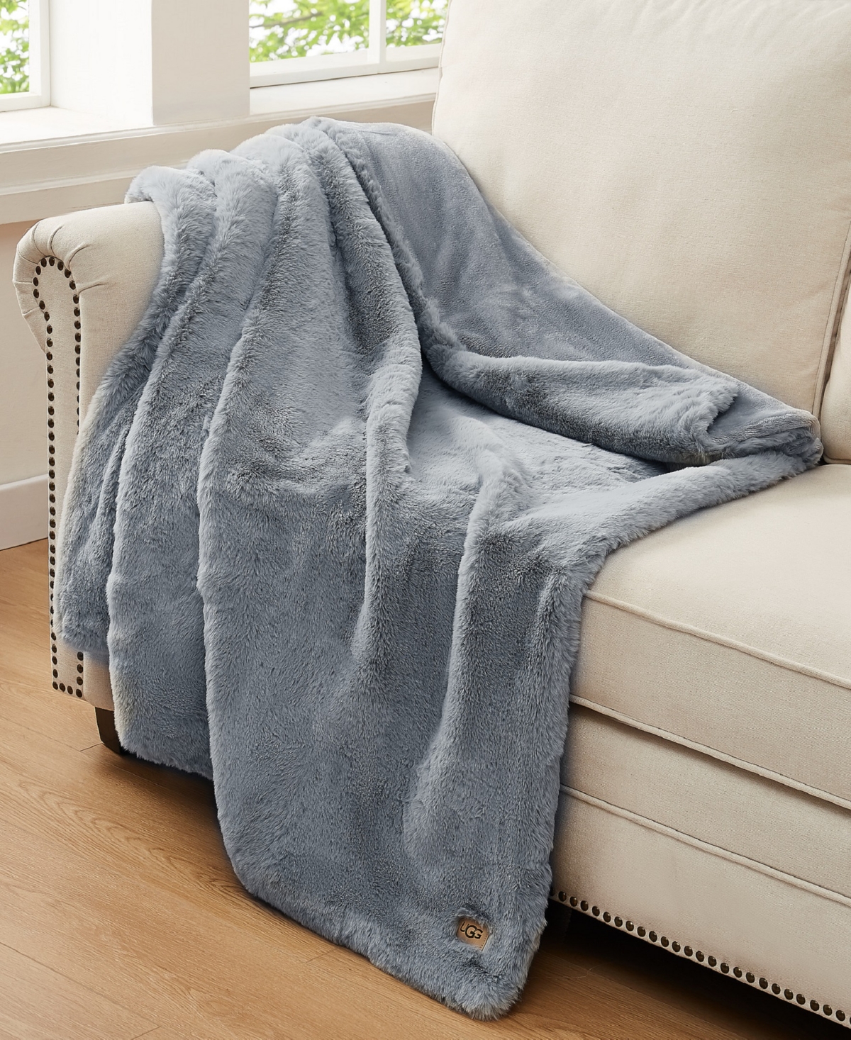 Click here for Ugg Euphoria Soft Throw  50 x 70 - Chambray prices