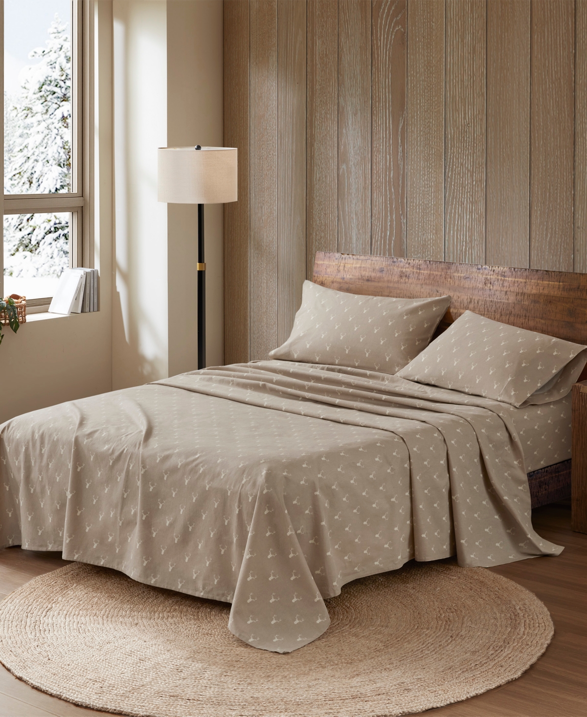 Click here for Woolrich Printed Flannel 4-Pc. Sheet Set  King - B... prices