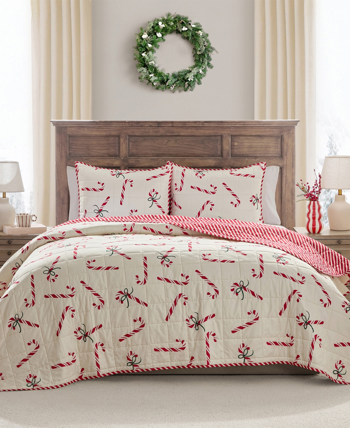 Click here for Hallmark Bedding Candy Canes Holiday 3-Pc. Quilt S... prices