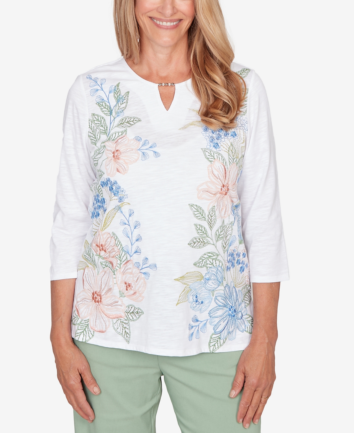 Click here for Alfred Dunner Womens St. Augustine Blooming Floral... prices