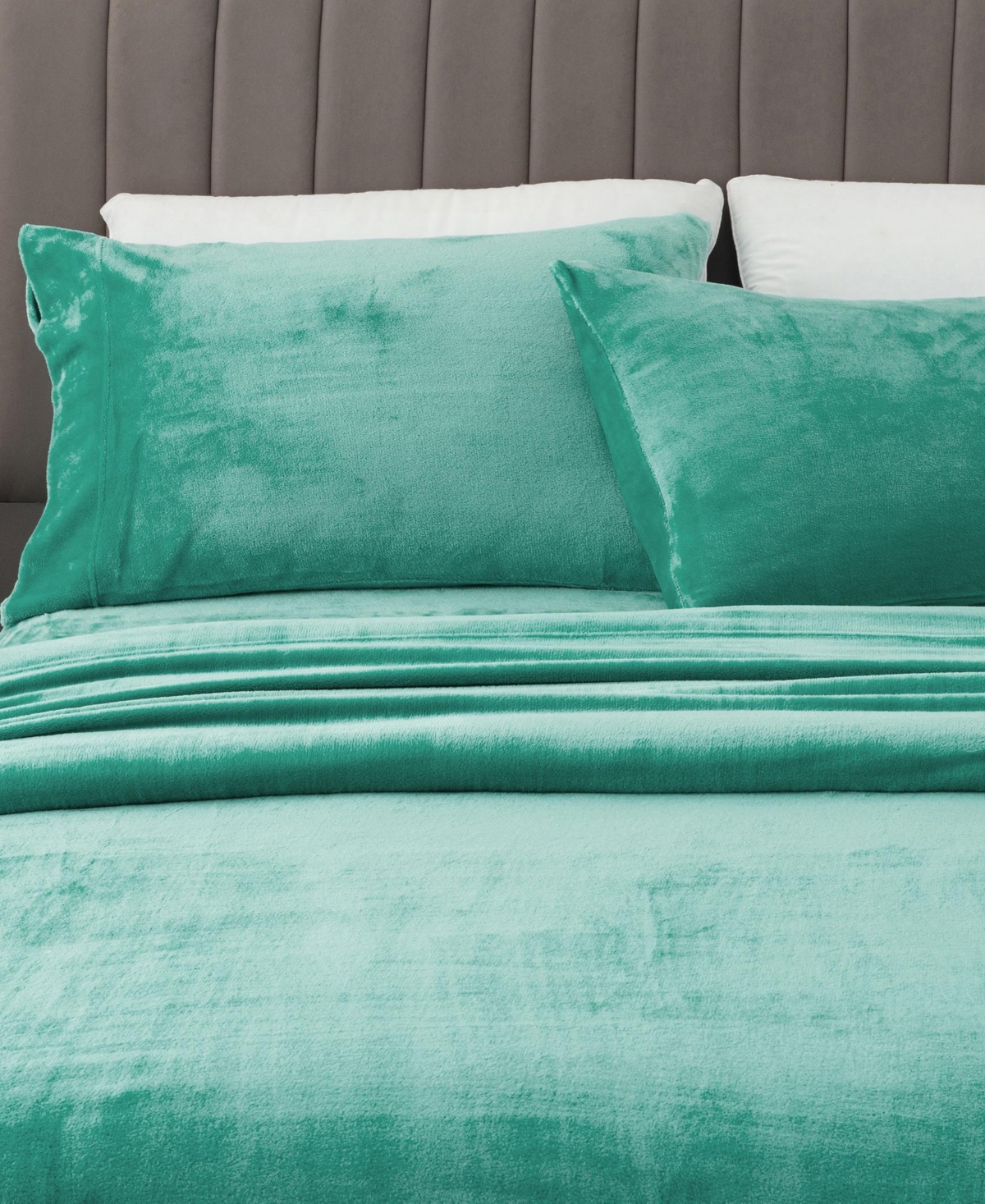 Click here for Linery & Co. Ultra-Soft Velvet Plush Solid Sheet S... prices