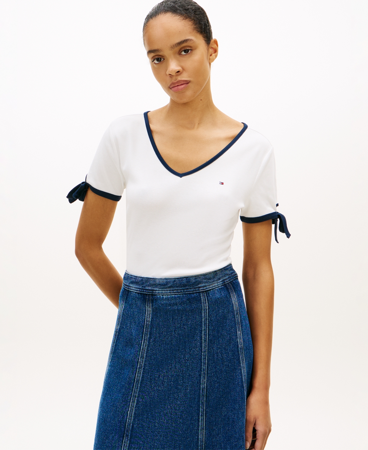 Click here for Tommy Hilfiger Womens Bow Detail V-Neck T-Shirt -... prices