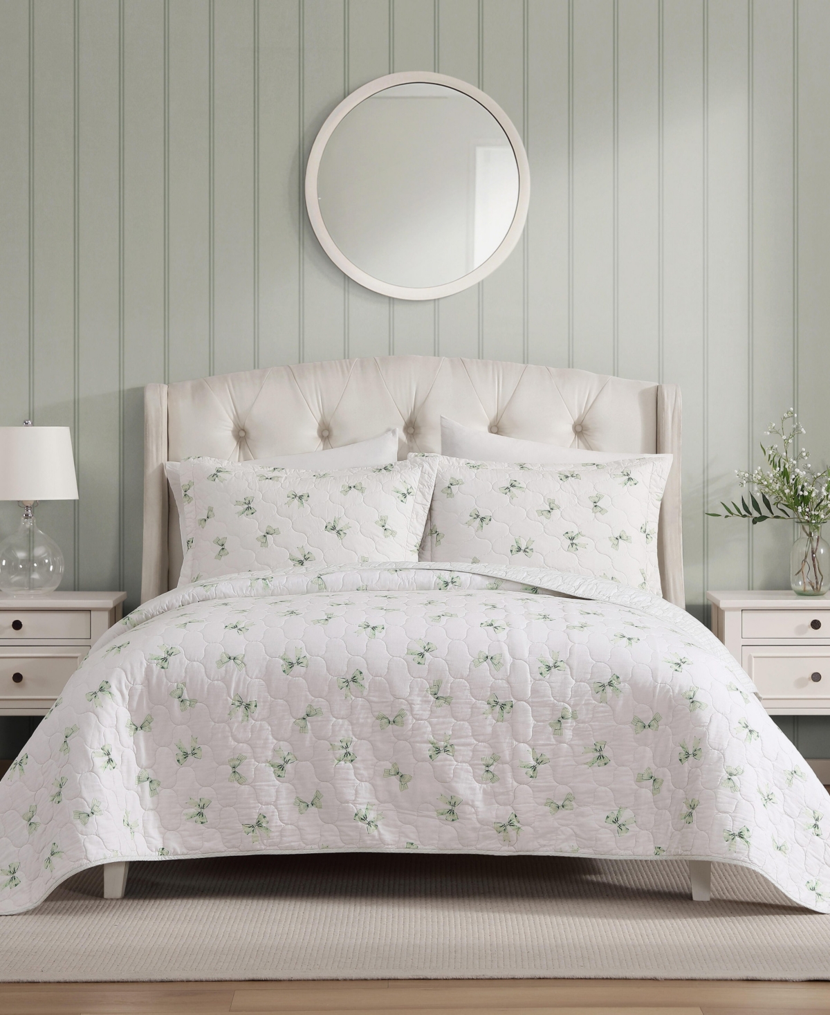 Click here for Laura Ashley Bouncy Bows Reversible 2-Pc. Quilt Se... prices