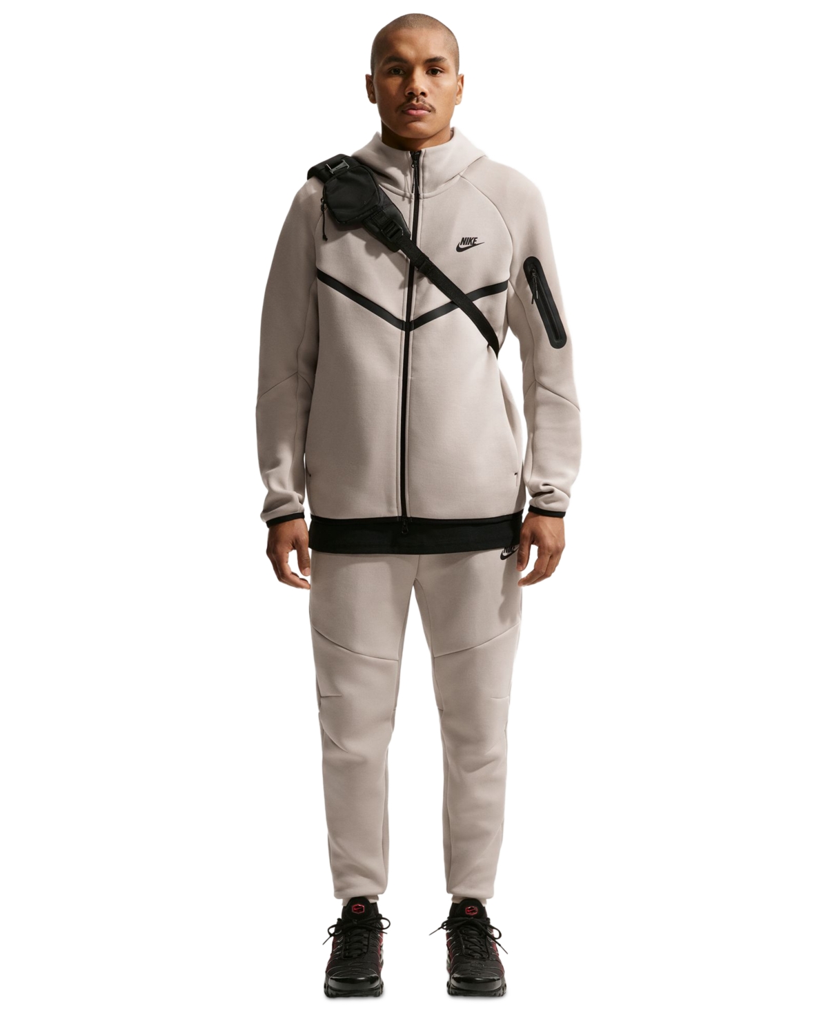 Click here for Nike Mens Tech Fleece Joggers - Cream/Black prices