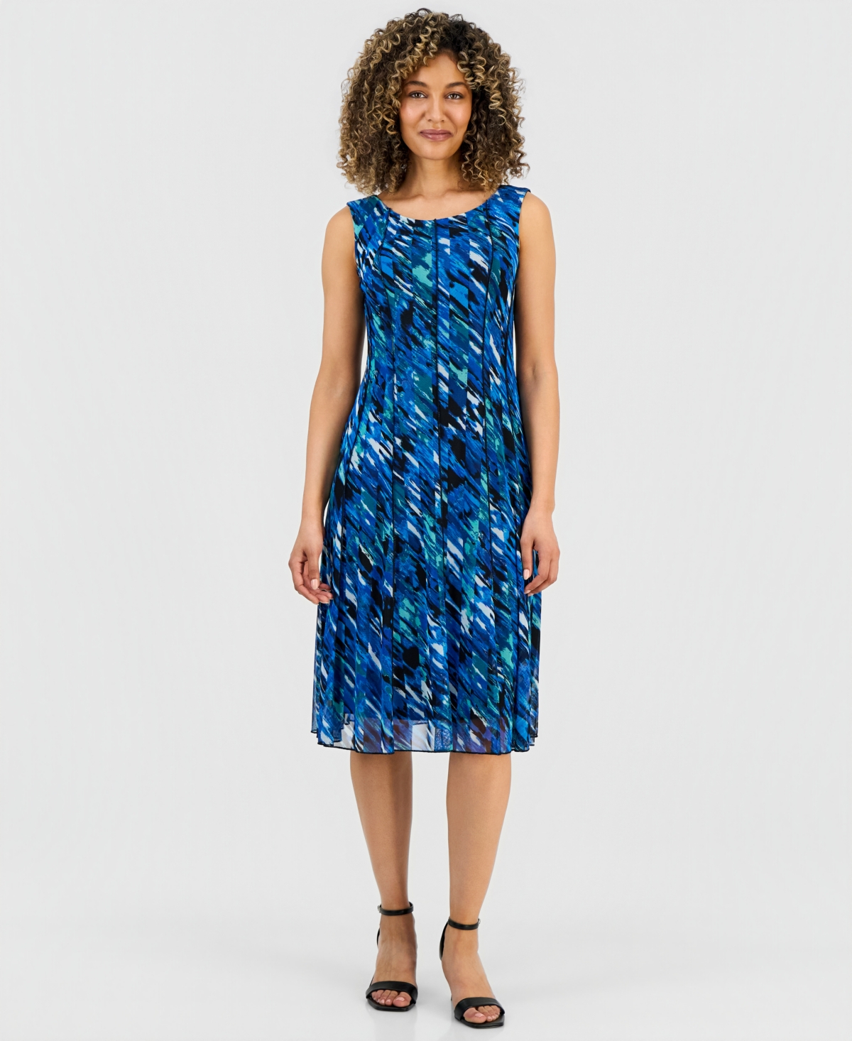 Click here for Connected Petite Printed Mesh Sleeveless Midi Dres... prices