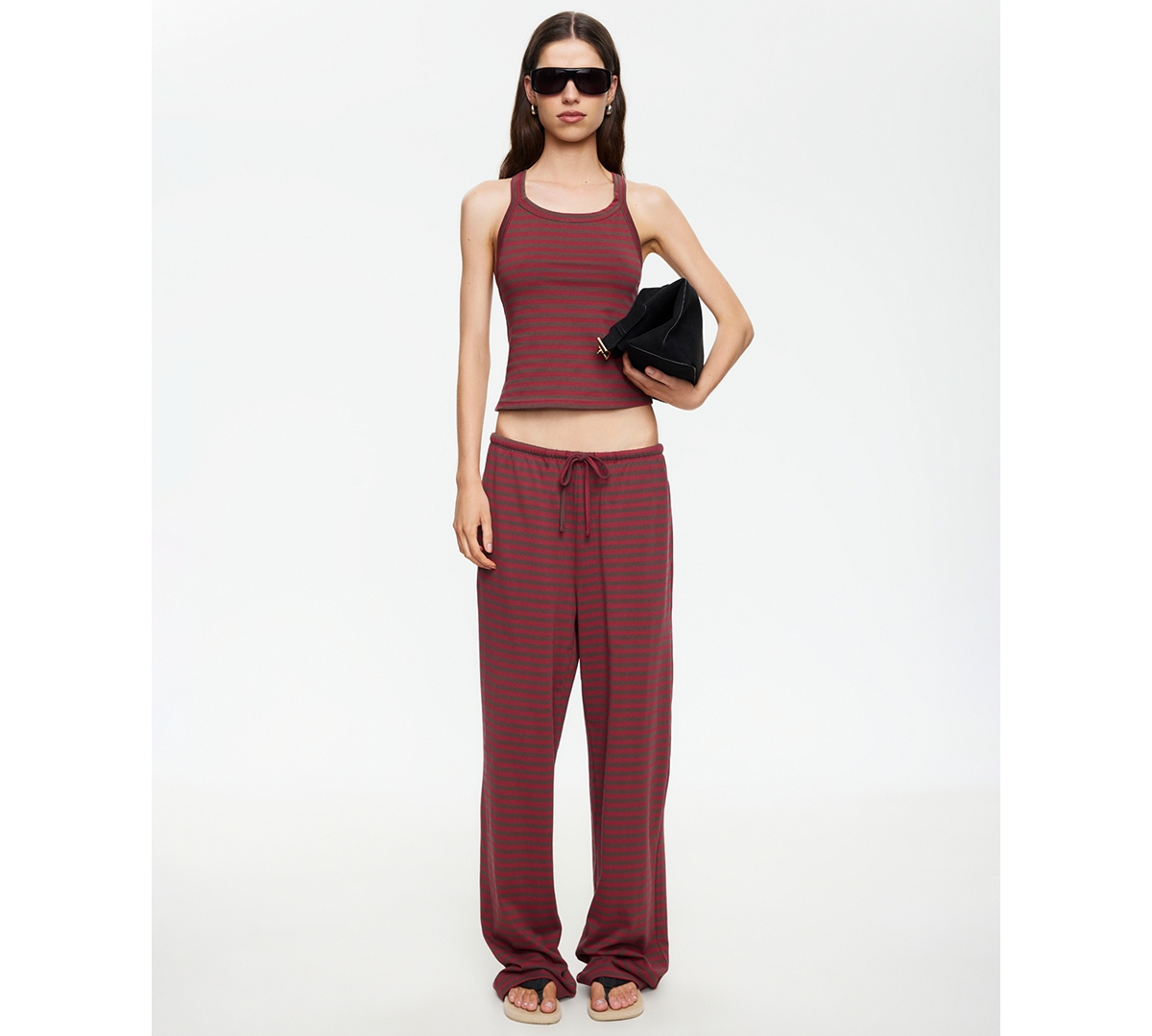 Click here for Lioness Womens Sleeveless Scoop Neck Top - Chocola... prices