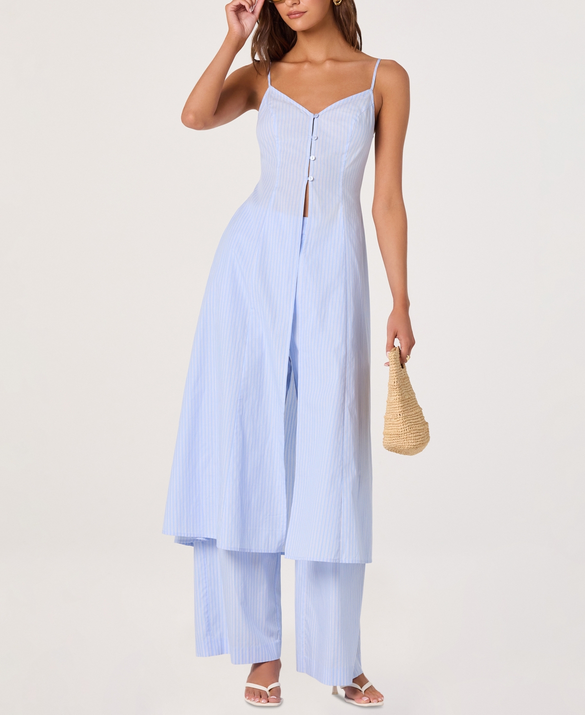 Click here for Astr the Label Womens Rena Sleeveless Cotton Tunic... prices