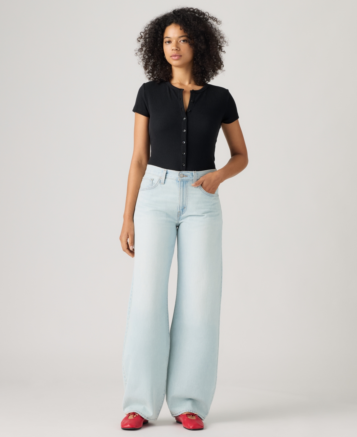 Click here for Levis Womens Middy Balloon Mid Rise Denim Loose Je... prices