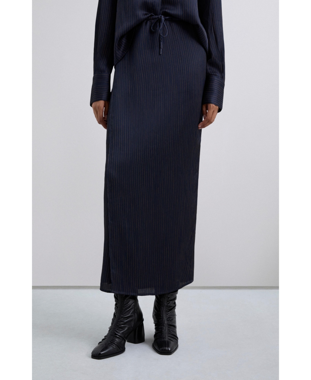 Click here for Scalpers Womens Crindi Skirt - Dark blue prices