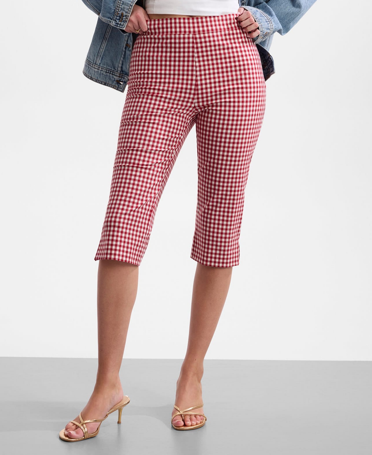 Click here for Guess Womens Marilyn Vichy Mid-Rise Capris - Red A... prices