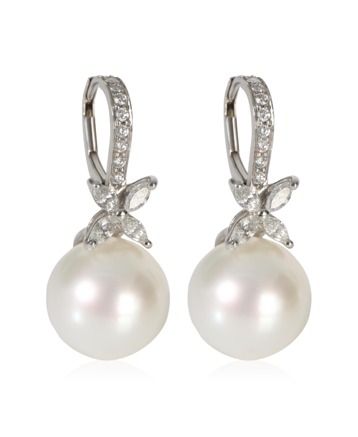 Click here for Pre-Owned Tiffany & Co Platinum Pearl and Diamond... prices
