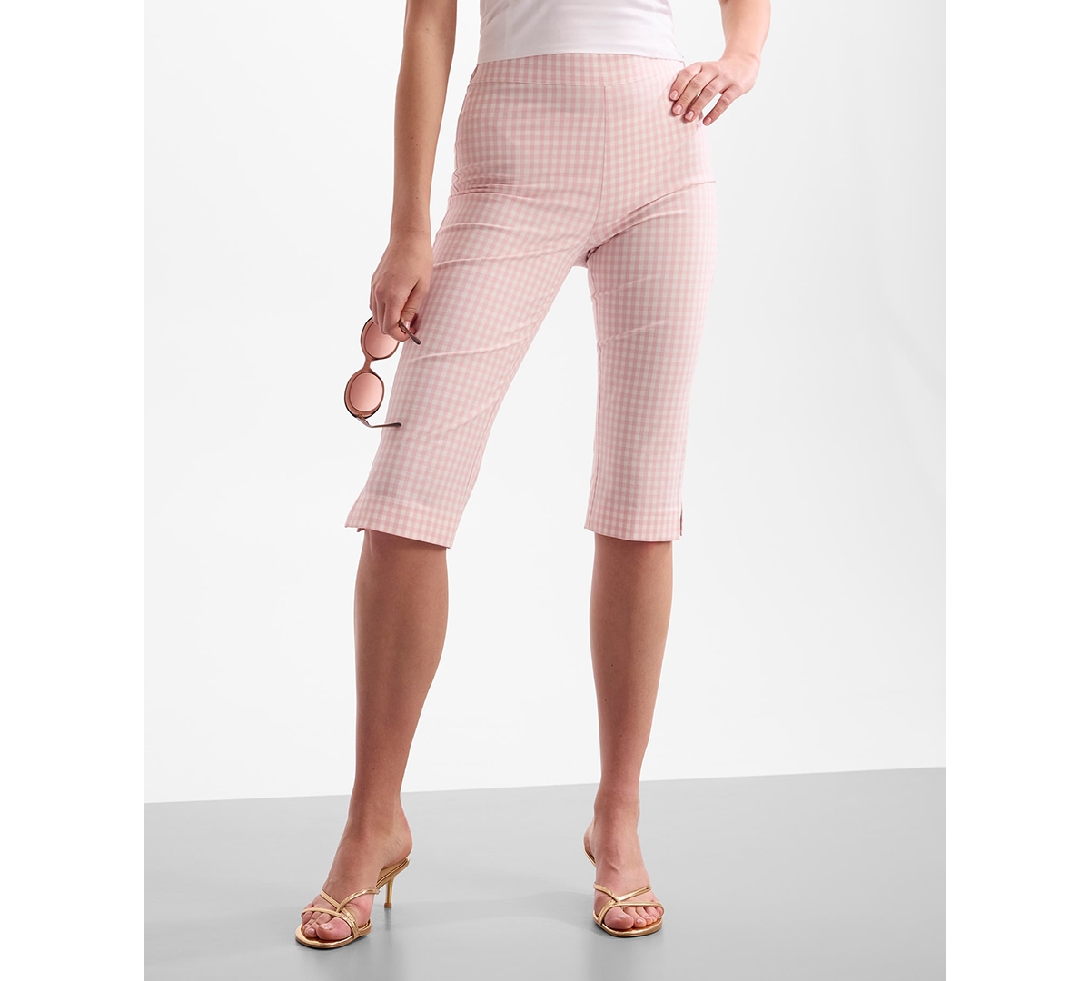 Click here for Guess Womens Marilyn Vichy Mid-Rise Capris - VICHY... prices
