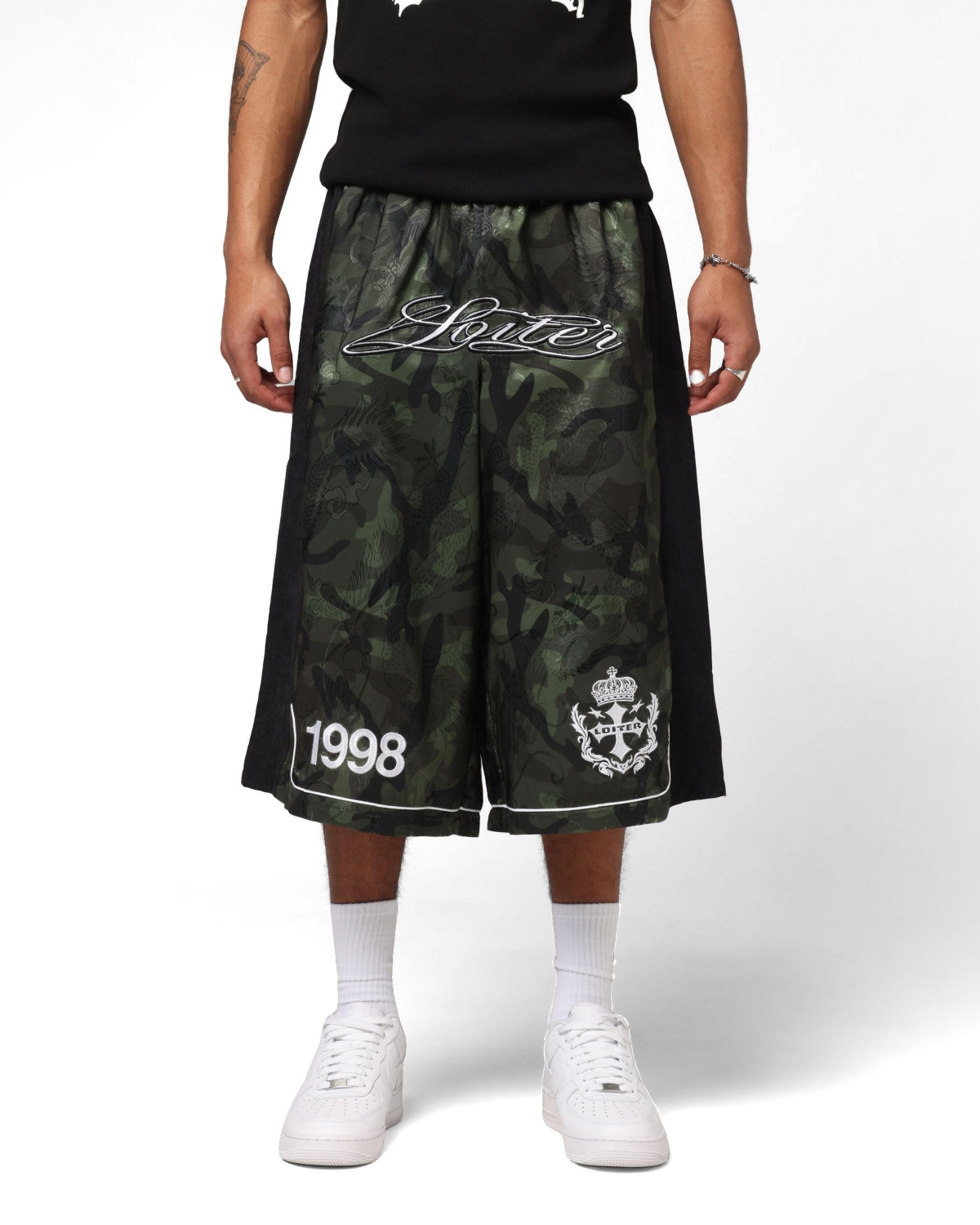 Click here for Loiter Mens Knockout 3 Quarter Shorts - Woodland C... prices