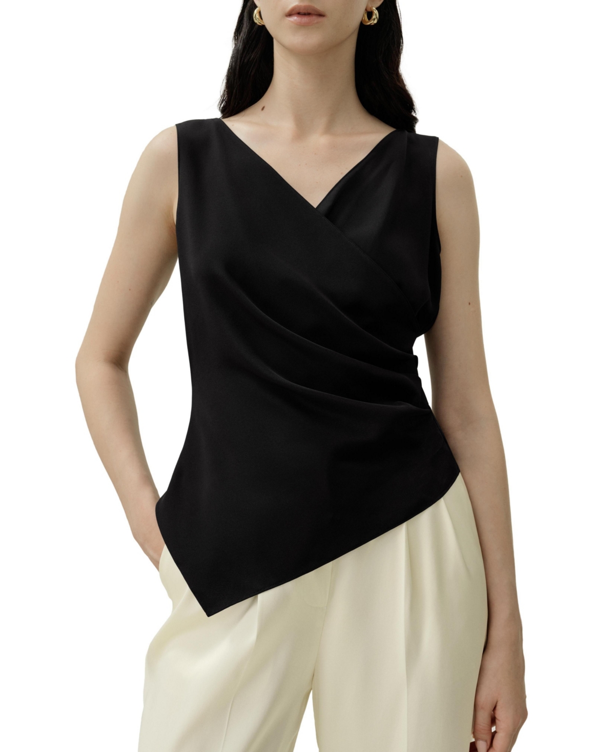 Click here for Lilysilk Womens Elise V-Neck Top - Black prices