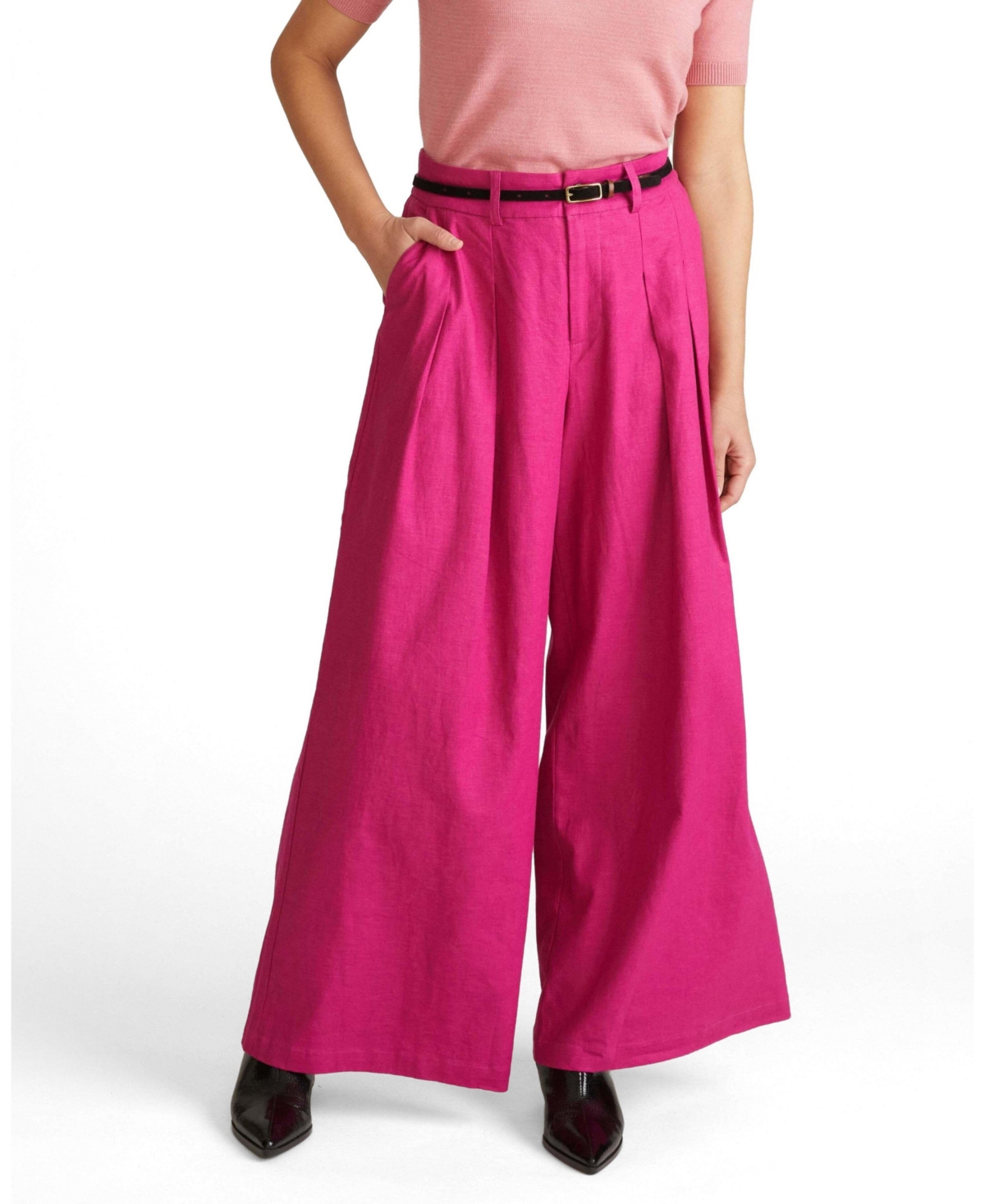 Click here for Universal Standard Plus Size Palais Stretch Linen... prices