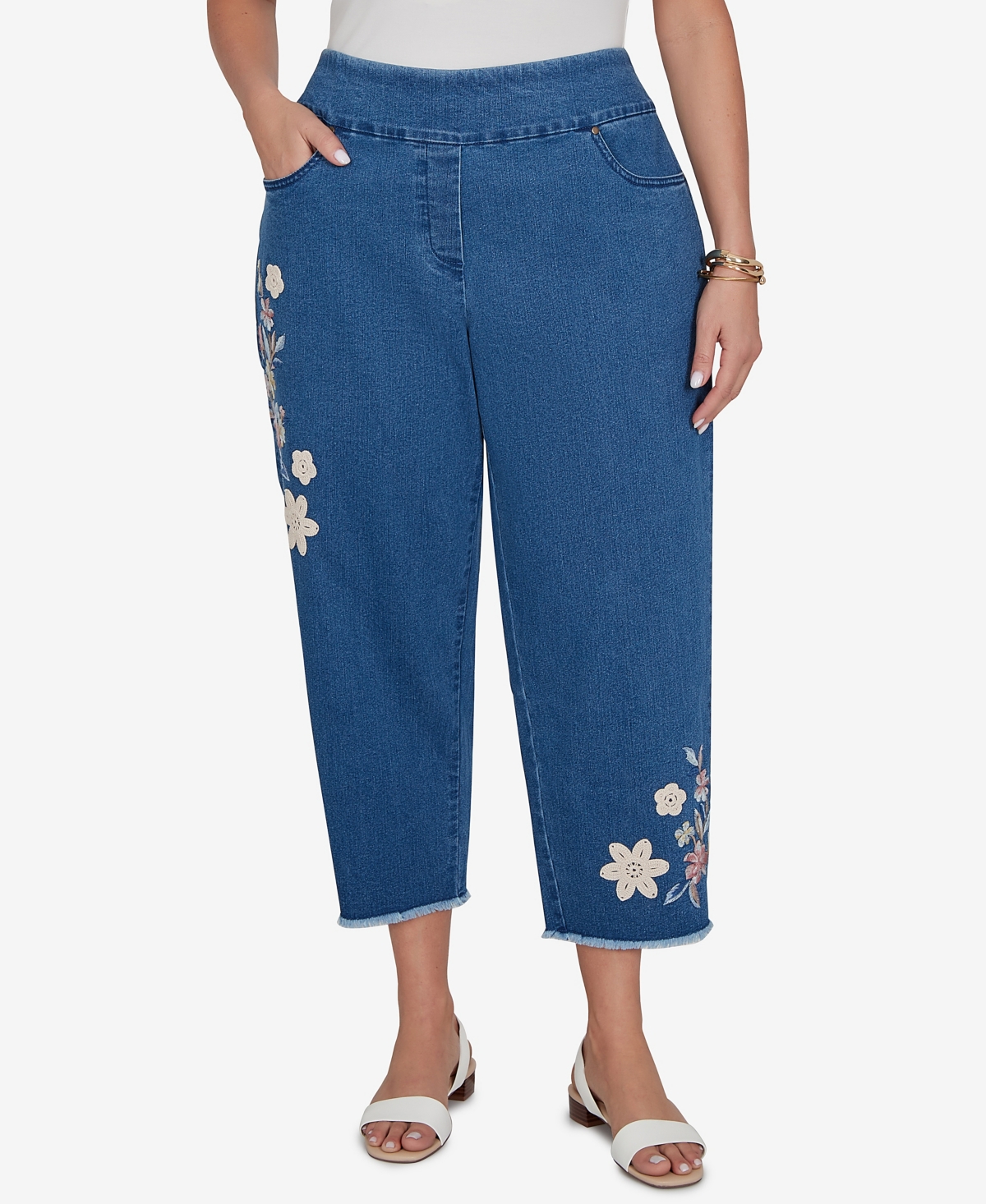 Click here for Alfred Dunner Plus Size Camden Market Floral Croch... prices