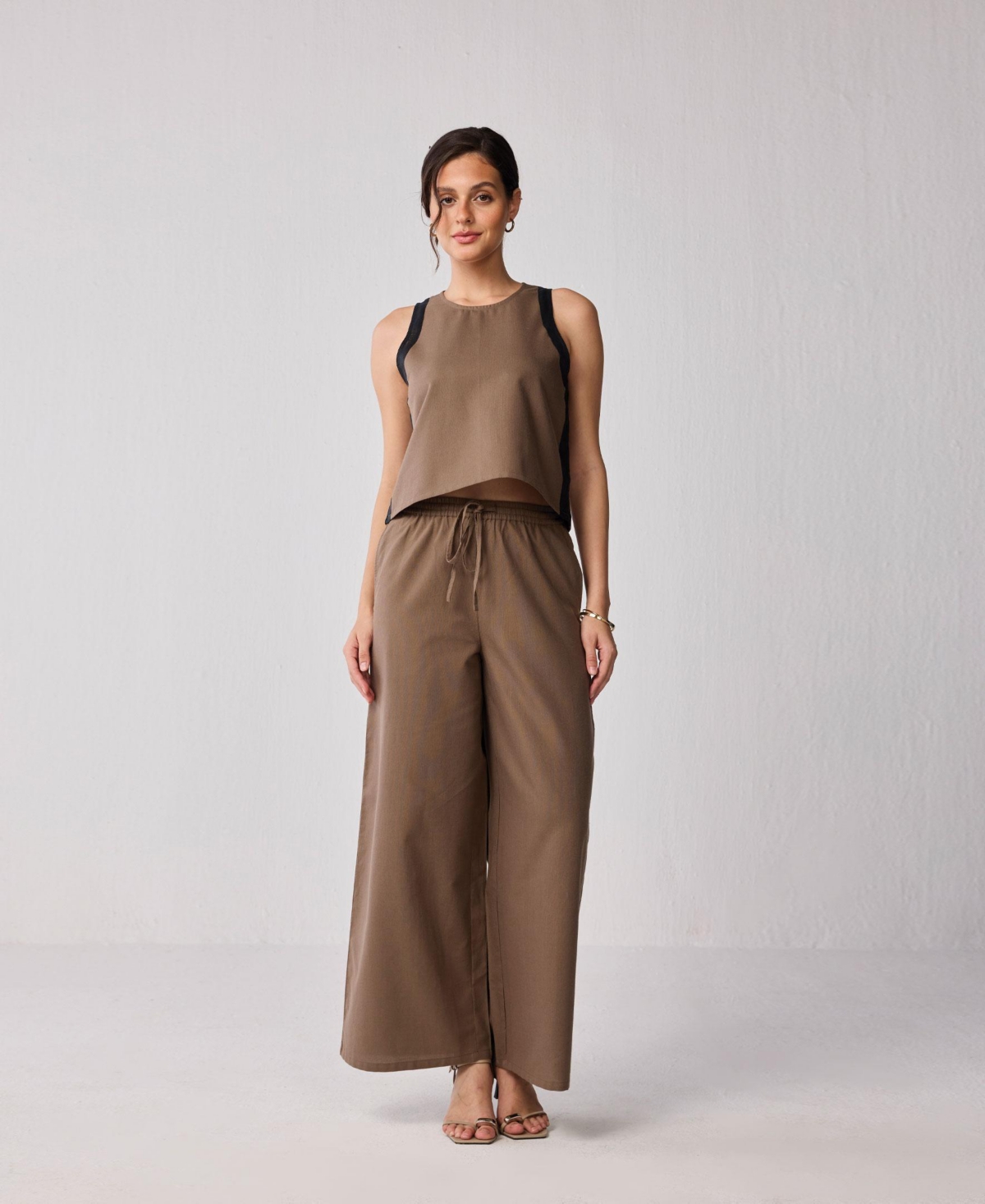 Click here for Reistor Womens Matching Set with Wide-leg Pants an... prices