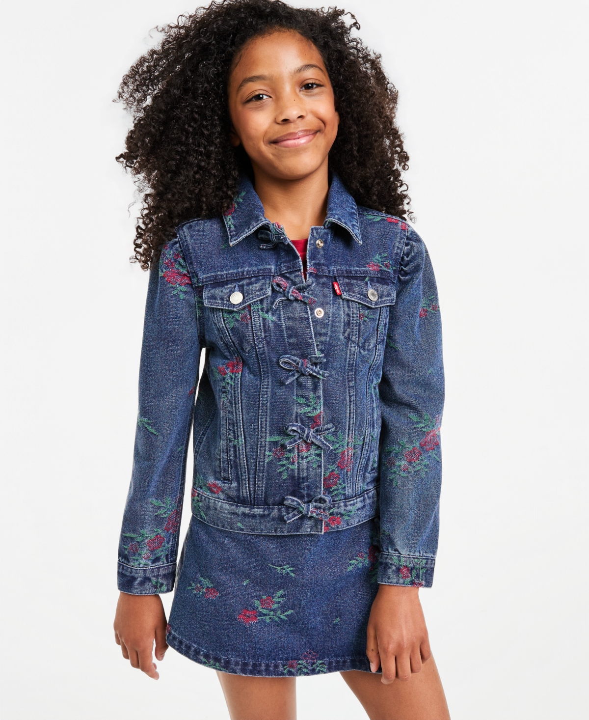 Click here for Levis Girls S-xl Floral Jacquard Trucker Jacket Wi... prices
