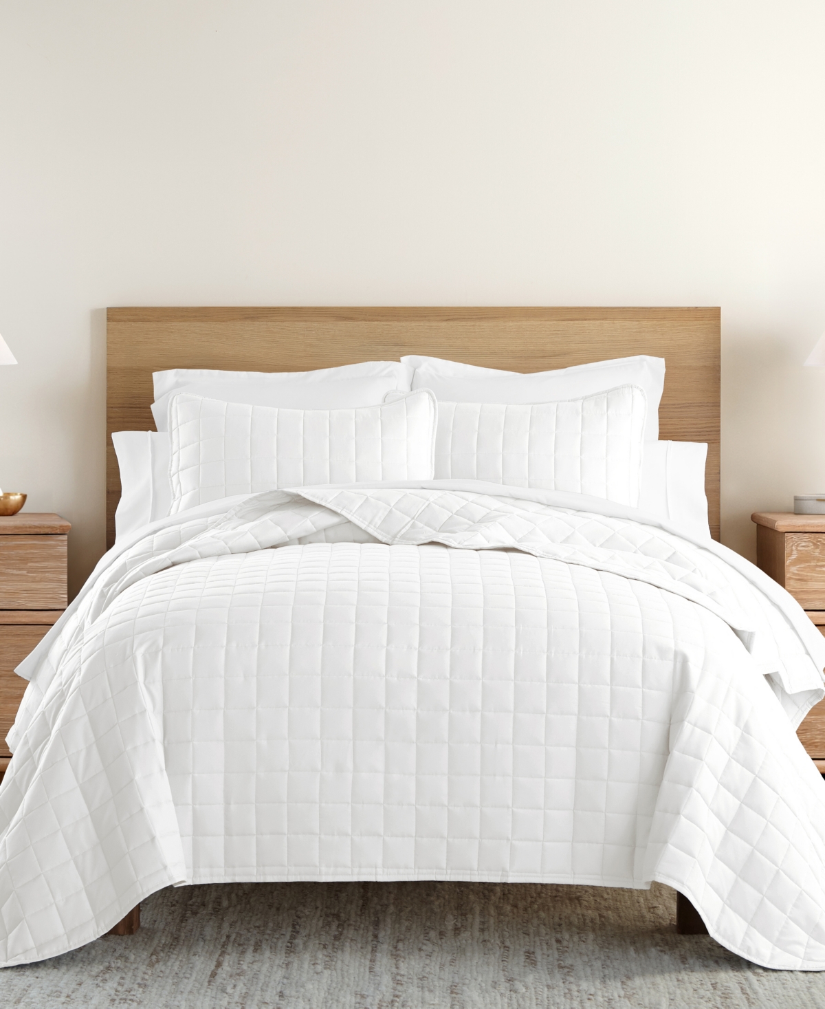 Click here for ienjoy Home Ultra Soft Square Pattern Quilted Cove... prices