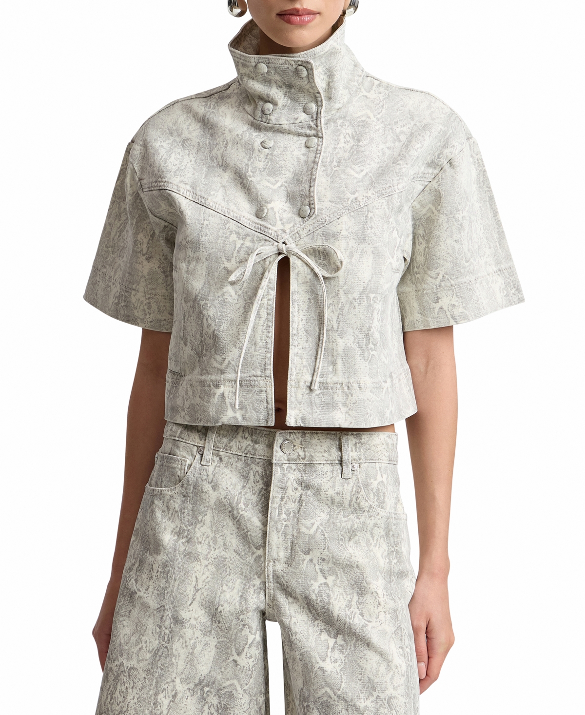 Click here for Avec Les Filles Womens Mock Neck Jacket - Lightt Y... prices