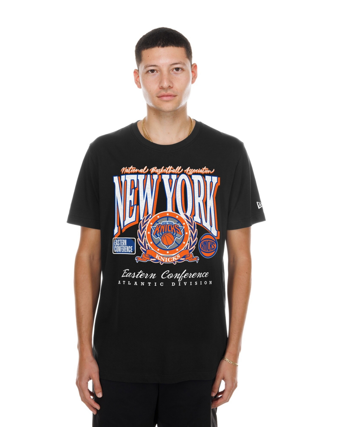 Click here for New Era Mens Black New York Knicks Classic Crest T... prices