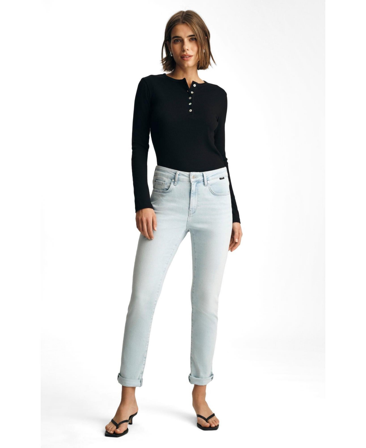 Click here for Mavi Jeans Womens Kathleen Mid Rise Boyfriend In B... prices