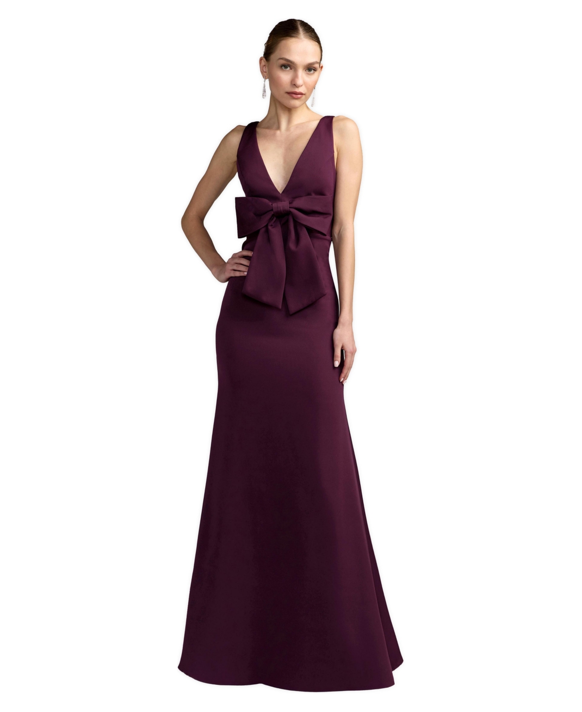Click here for Mac Duggal Womens Crepe Sleeveless V Neck Column D... prices