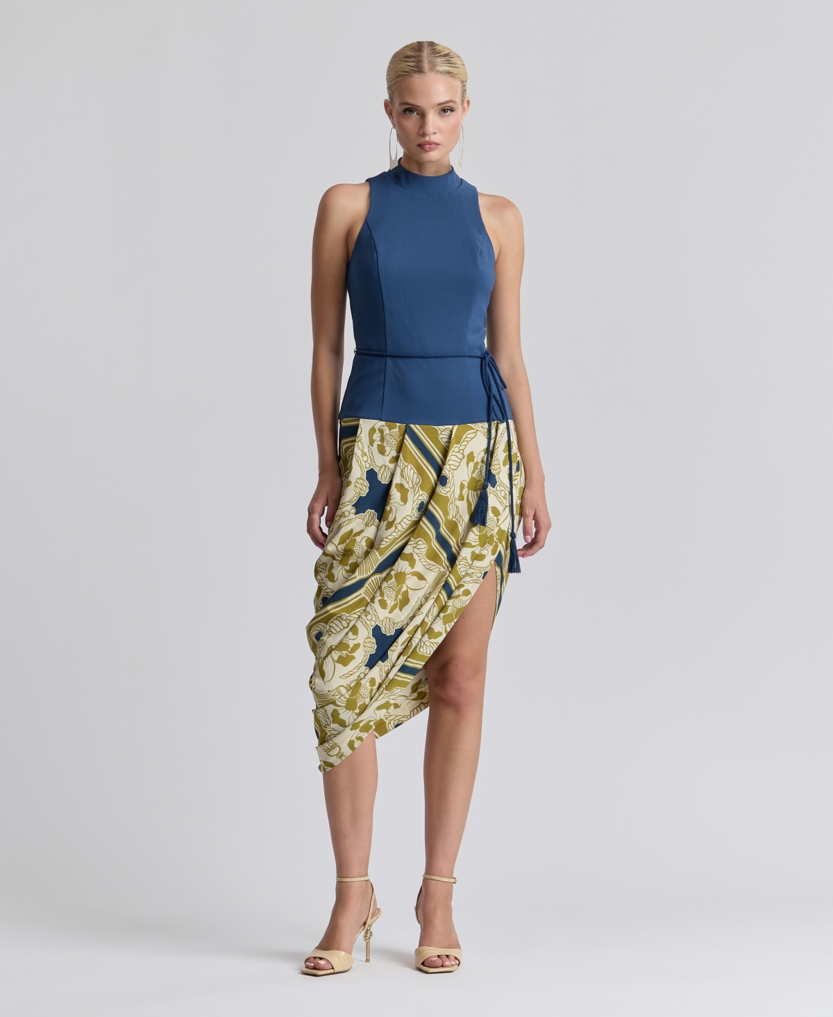 Click here for Avec Les Filles Womens Sleeveless Belted Mock Neck... prices