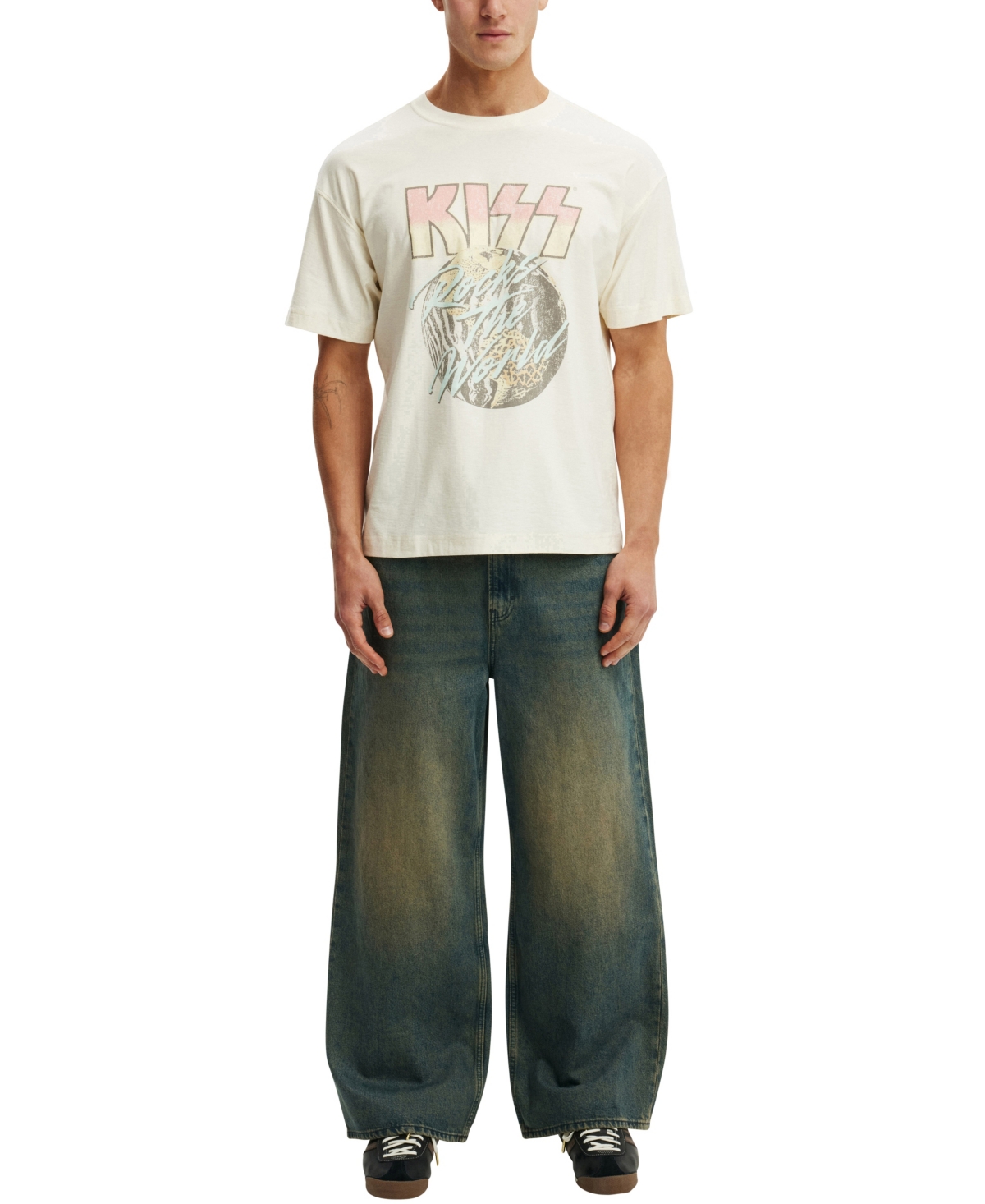 Click here for Cotton On Mens Premium Graphics Music Crewneck T-S... prices