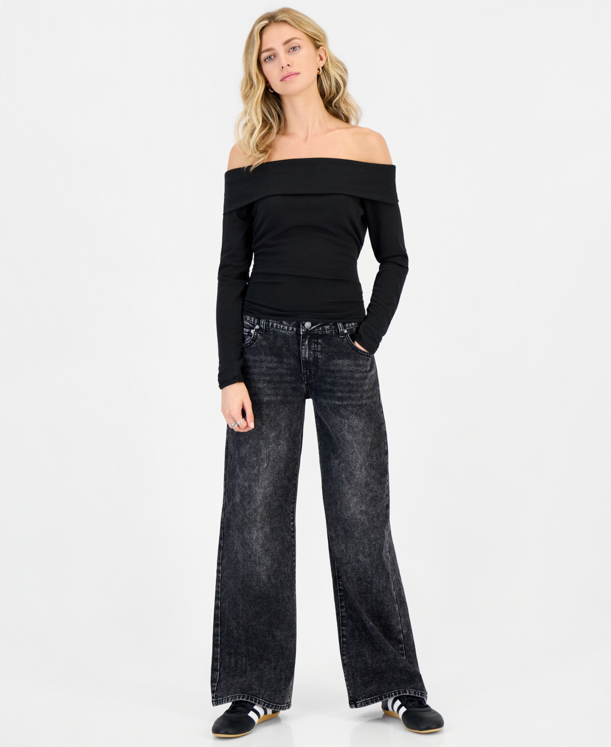 Click here for Dollhouse Juniors Wide-Leg Leopard Star Patch Jean... prices