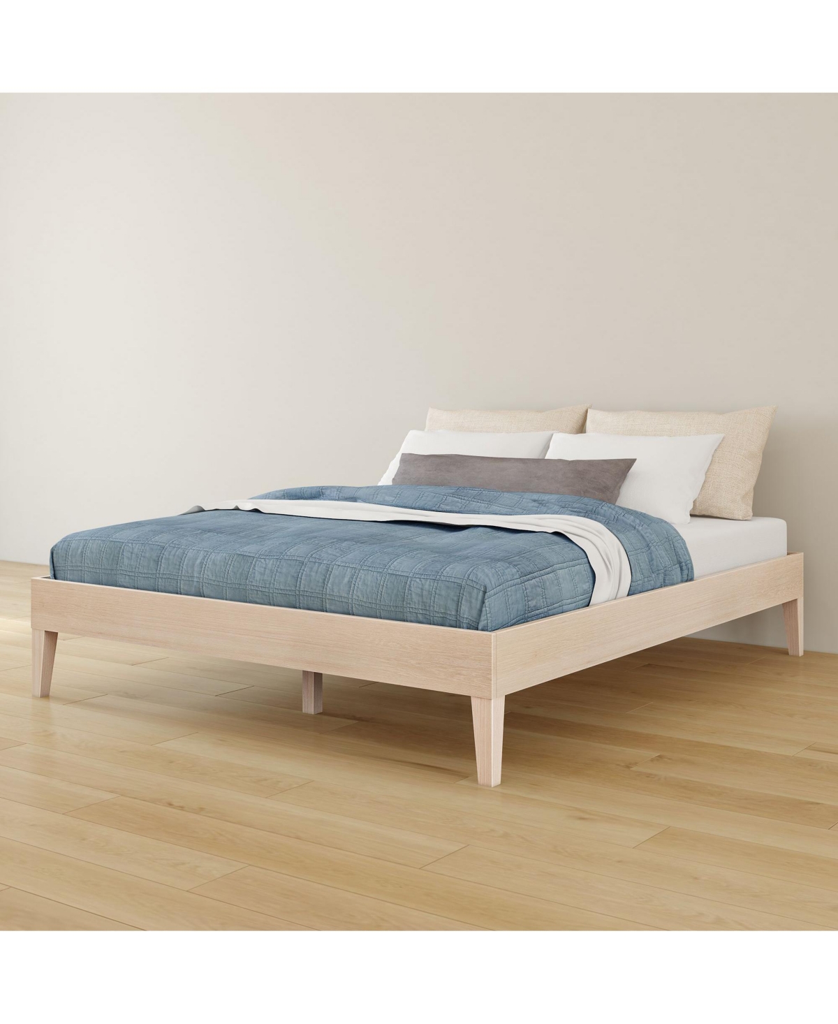 Click here for Grain & Grove Bear Platform Bed Oak Embossed - Nat... prices