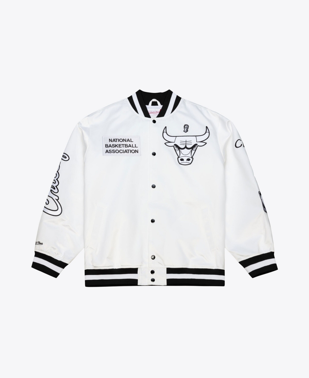Click here for Mitchell & Ness Mens White Chicago Bulls Arctic Li... prices