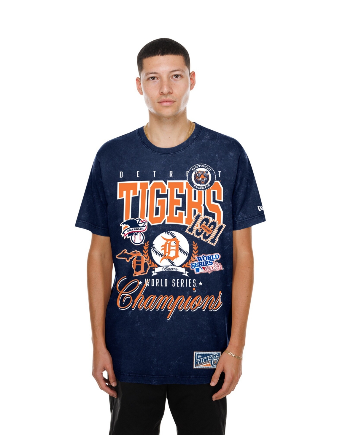 Click here for New Era Mens Navy Detroit Tigers Mineral Wash T-Sh... prices