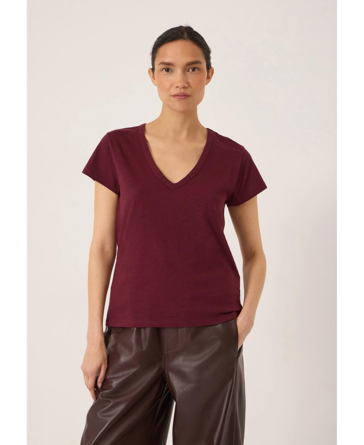 Click here for Hush Womens Slim Fit Slub Cotton V-Neck T-Shirt -... prices